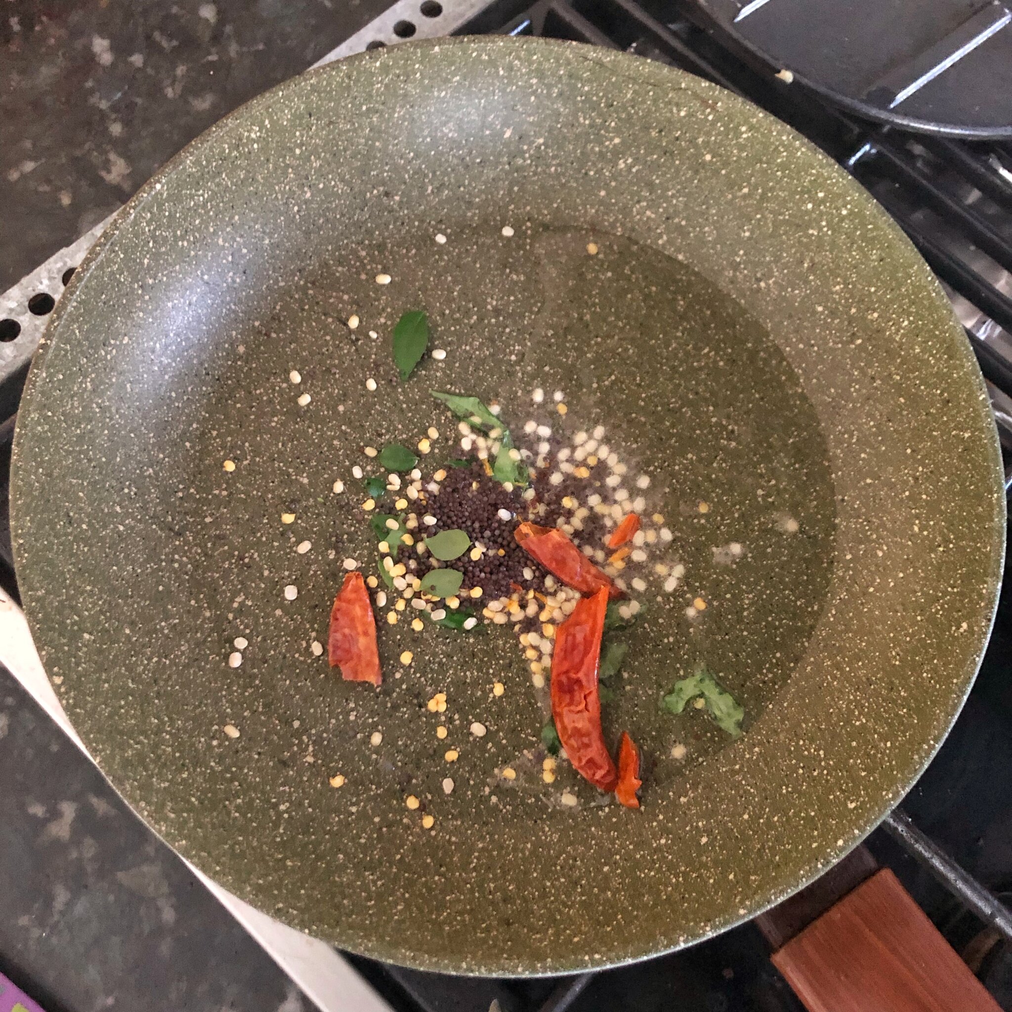 Uppumav/Upma (Spiced Semolina) - The Familiar Kitchen