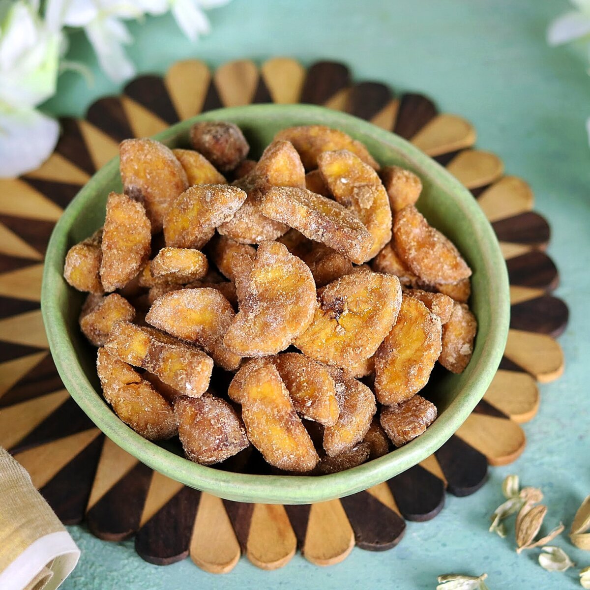 Sarkara Varatti (Spiced Plantain Chips) - The Familiar Kitchen