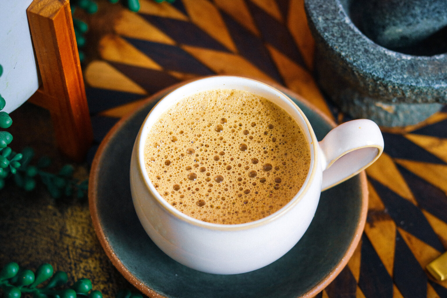 Dairy-Free Chai (Chaya) - The Familiar Kitchen